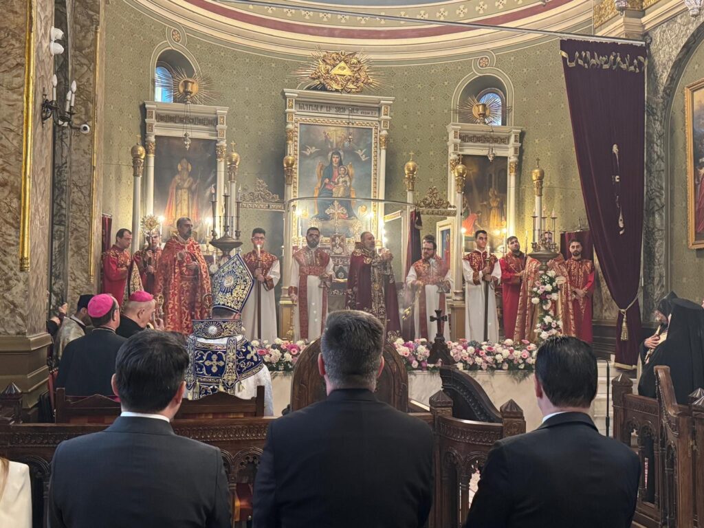 Aniversarea a 110 ani de la sfințirea Catedralei Arhiepiscopale Armene ...